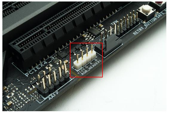 Kann man einen Lüfter-Anschluss (4 Pin) am RGB Header anschließen?